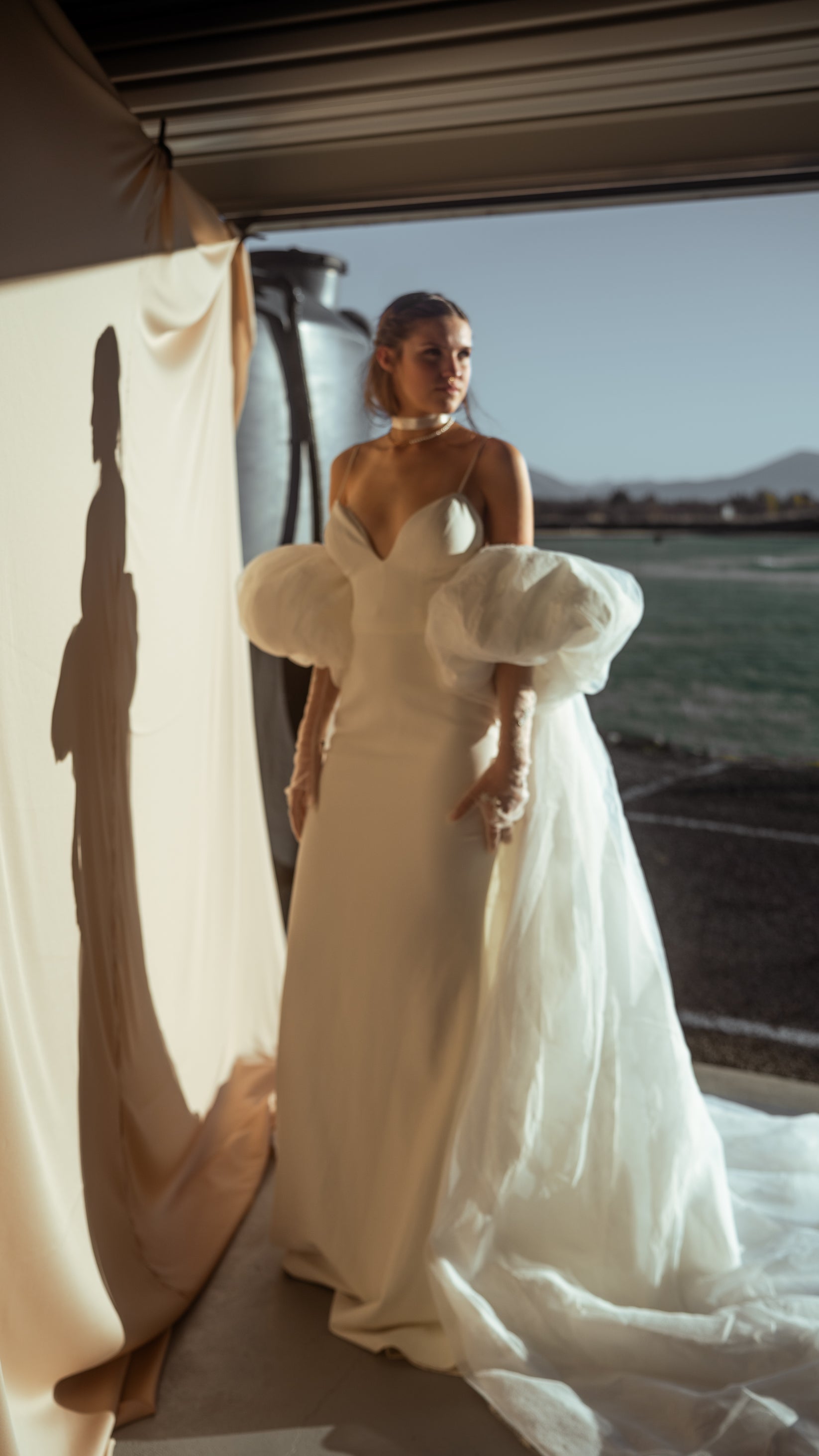 Vintage Cape for Modern Elegant Bride | Puffy Sleeve Wedding Dresses ...