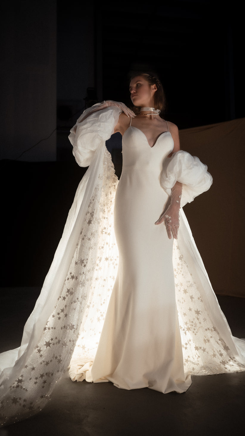 Vintage Cape for Modern Elegant Bride | Puffy Sleeve Wedding Dresses ...