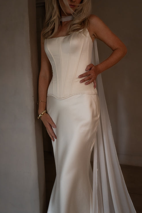 Solana Ensemble – Elegant Basque Waist Neck Scarf Satin Bridal Corset ...